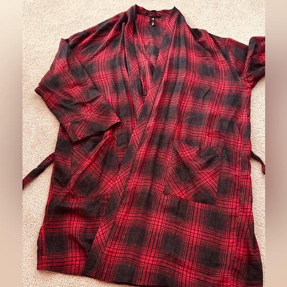 torrid | Intimates & Sleepwear | Red And Black Plaid Robe | Poshmark